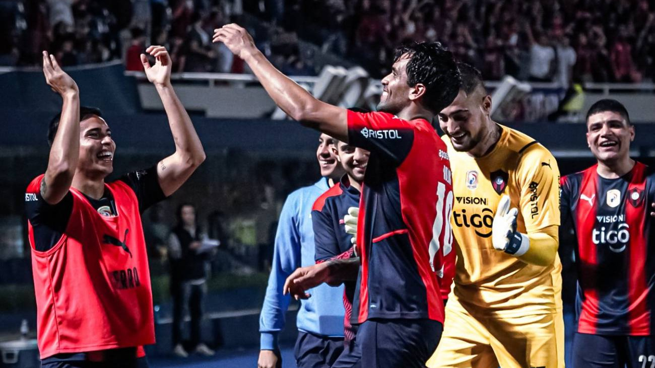 El ex defensor de Cerro Porteño que está "negociando" con Nacional