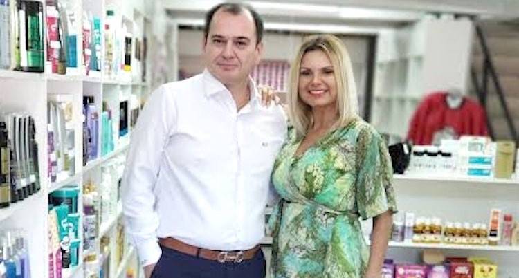 “Quiero agradecer a mi esposo Carlos Troche por pedirme que jamás me ...