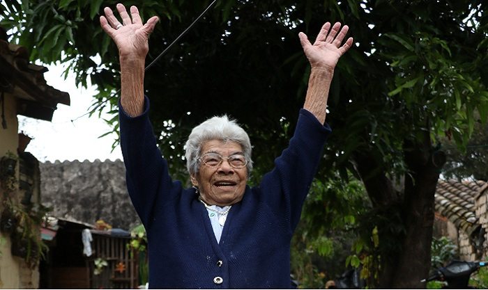 Abuelita, con sus... ¡91 años!, es gran atleta